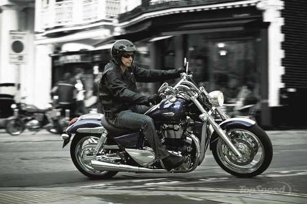 Triumph Motorcycles - Triumph Thunderbird 1600 The best cruiser